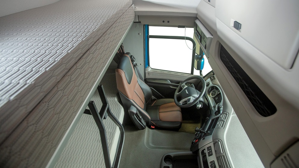 Interior do DAF CF - DAF Caminhões Brasil